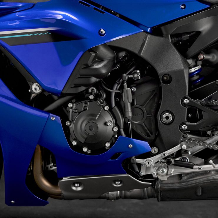 MY25 YZF-R1 - Pitmans
