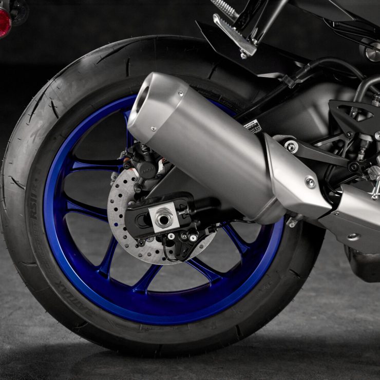 MY25 YZF-R1 - Pitmans